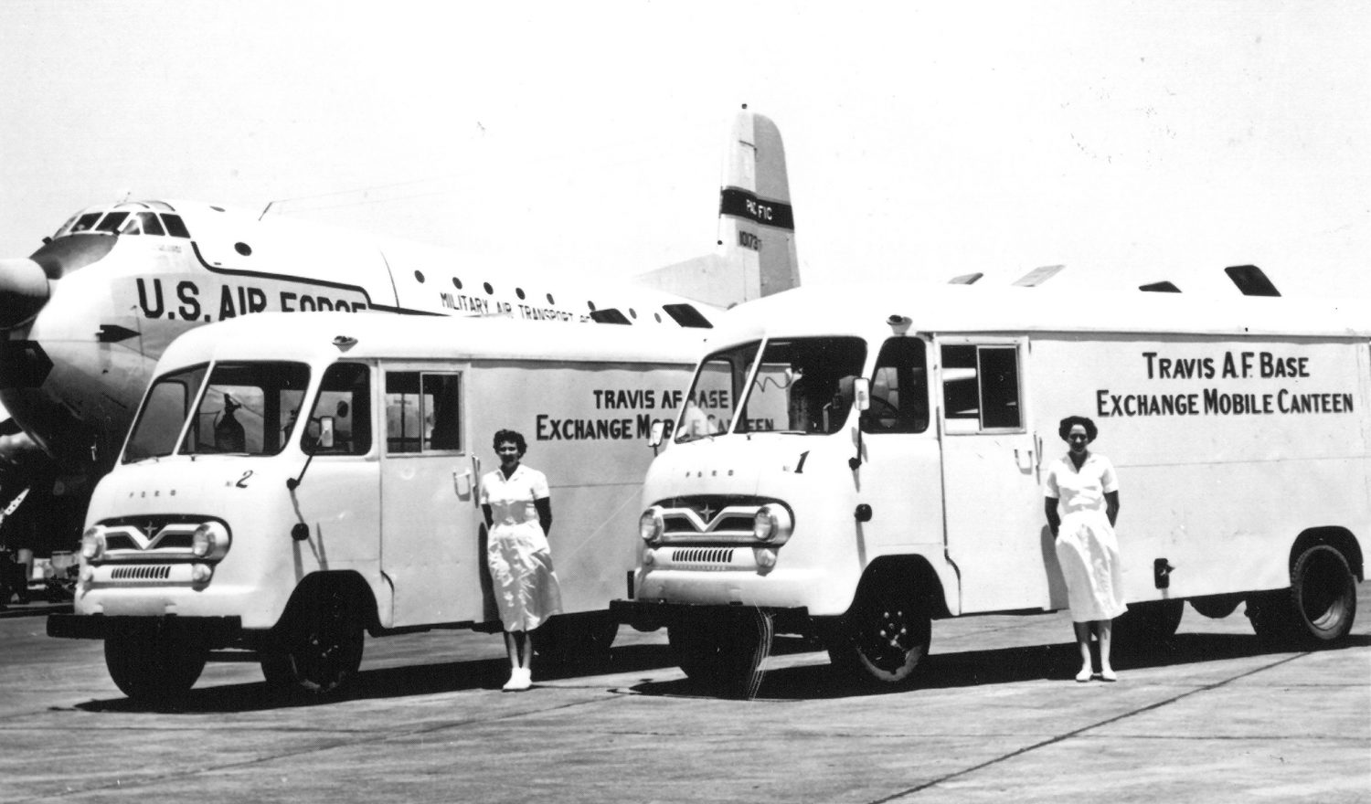 TravisAFB_snacktruck_early1950s – The Exchange Post